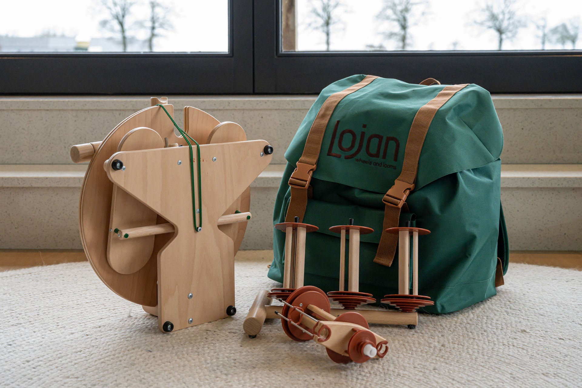 Lojan Spinning wheels and accessories — Tisse et File