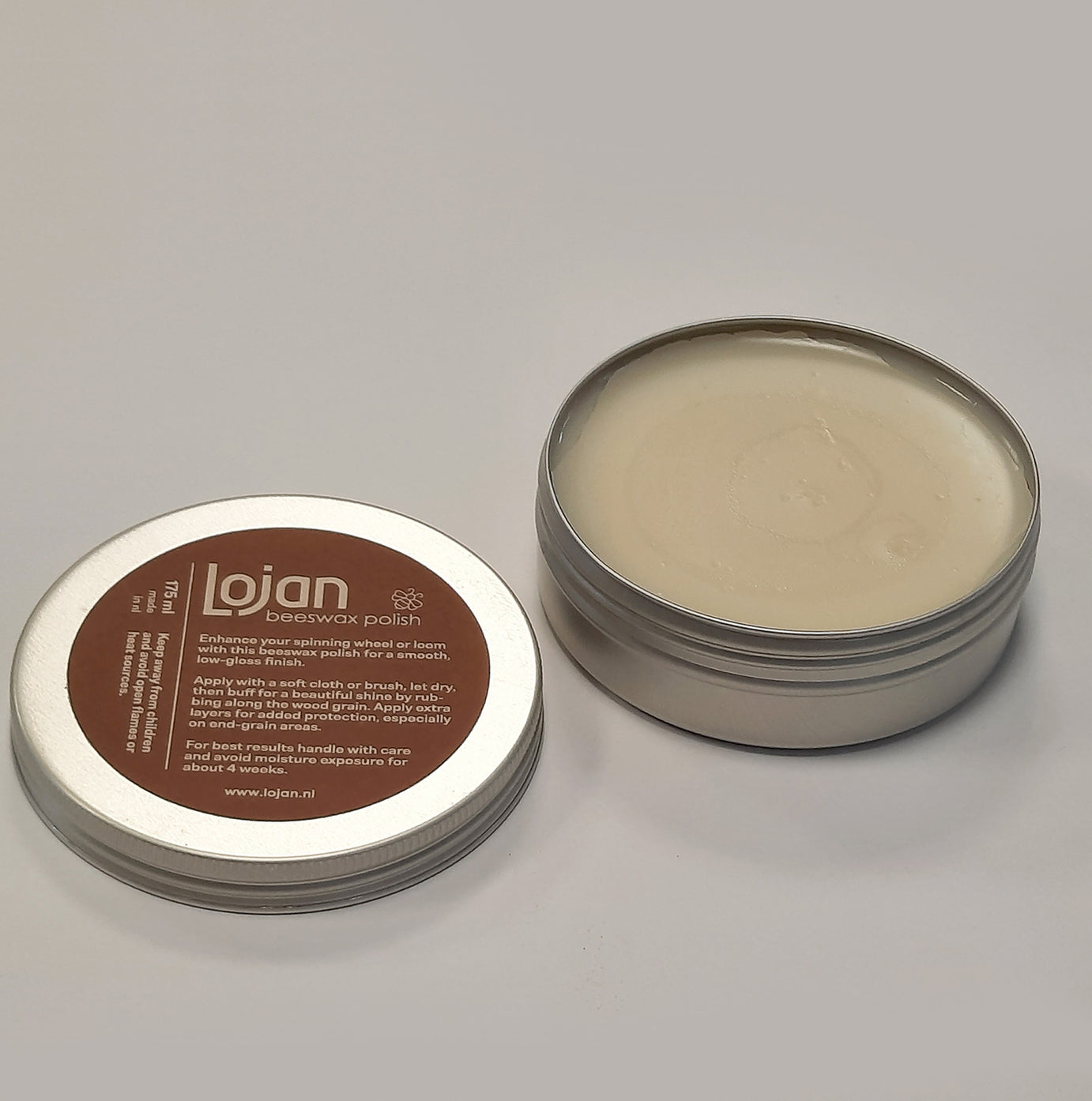 Lojan Spinning wheels and accessories — Tisse et File