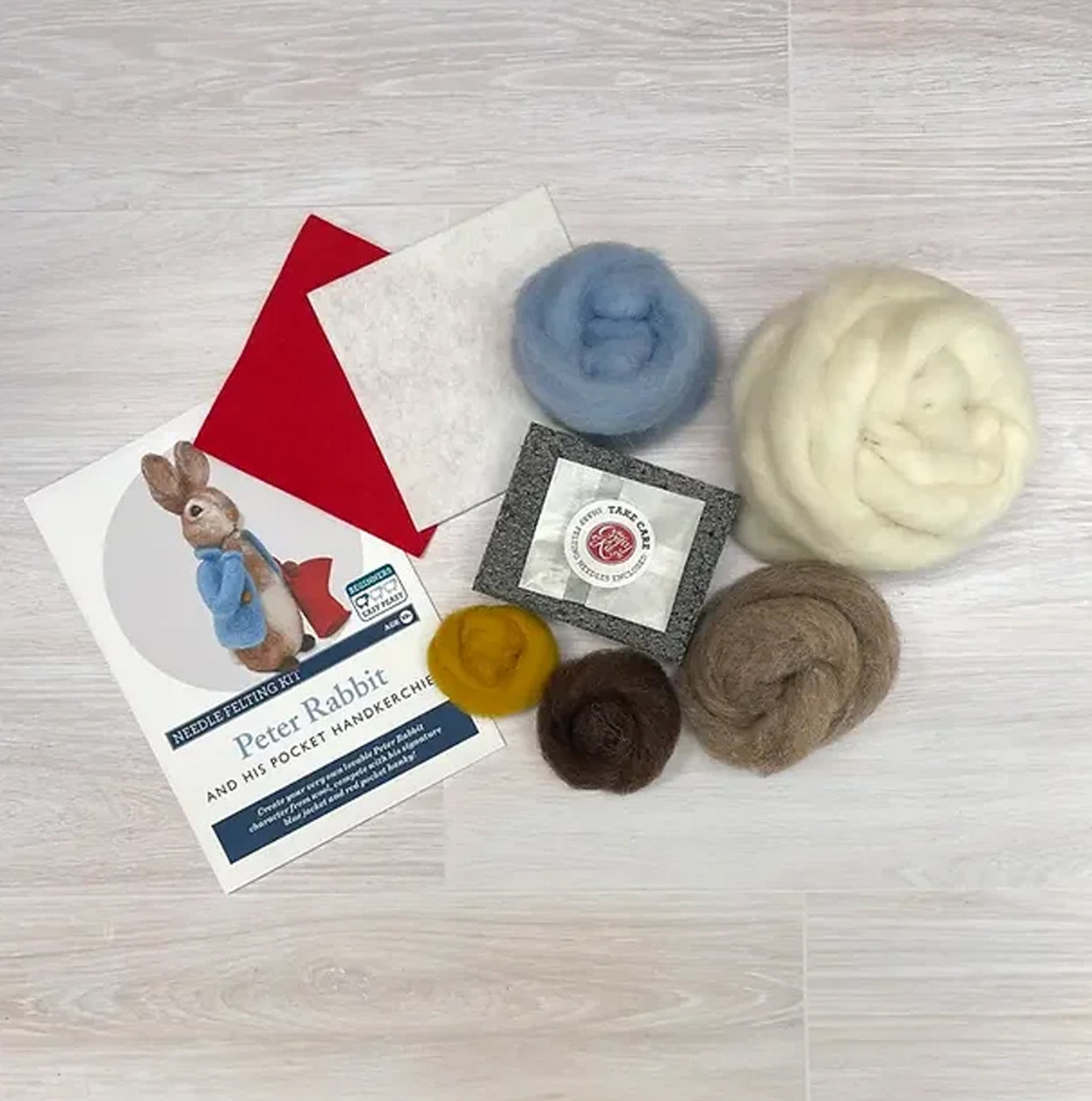 Peter Rabbit & His Pocket Handkerchief Needle Felting Kit — Tisse et File