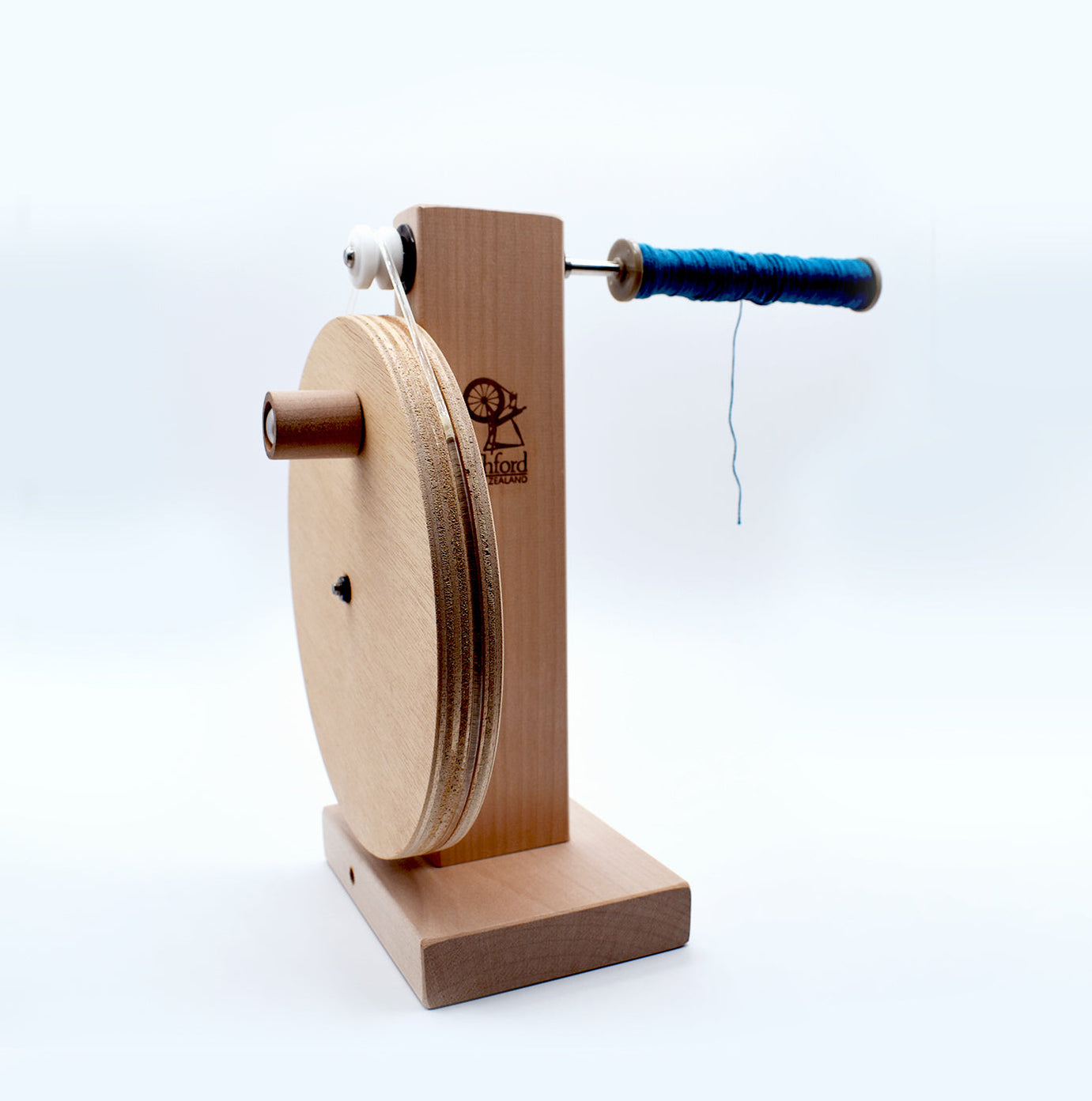 Ashford Wooden Hand Bobbin Winder | Tisse et File